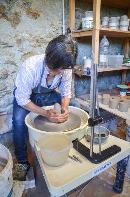 Gwenaëlle, au « grès » des pots - Infosnews